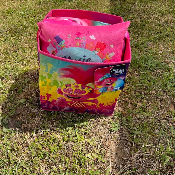 Trolls | Bedding | Trolls 2 Combo Set Wsleeping Bag Storage Cube Bonus ...